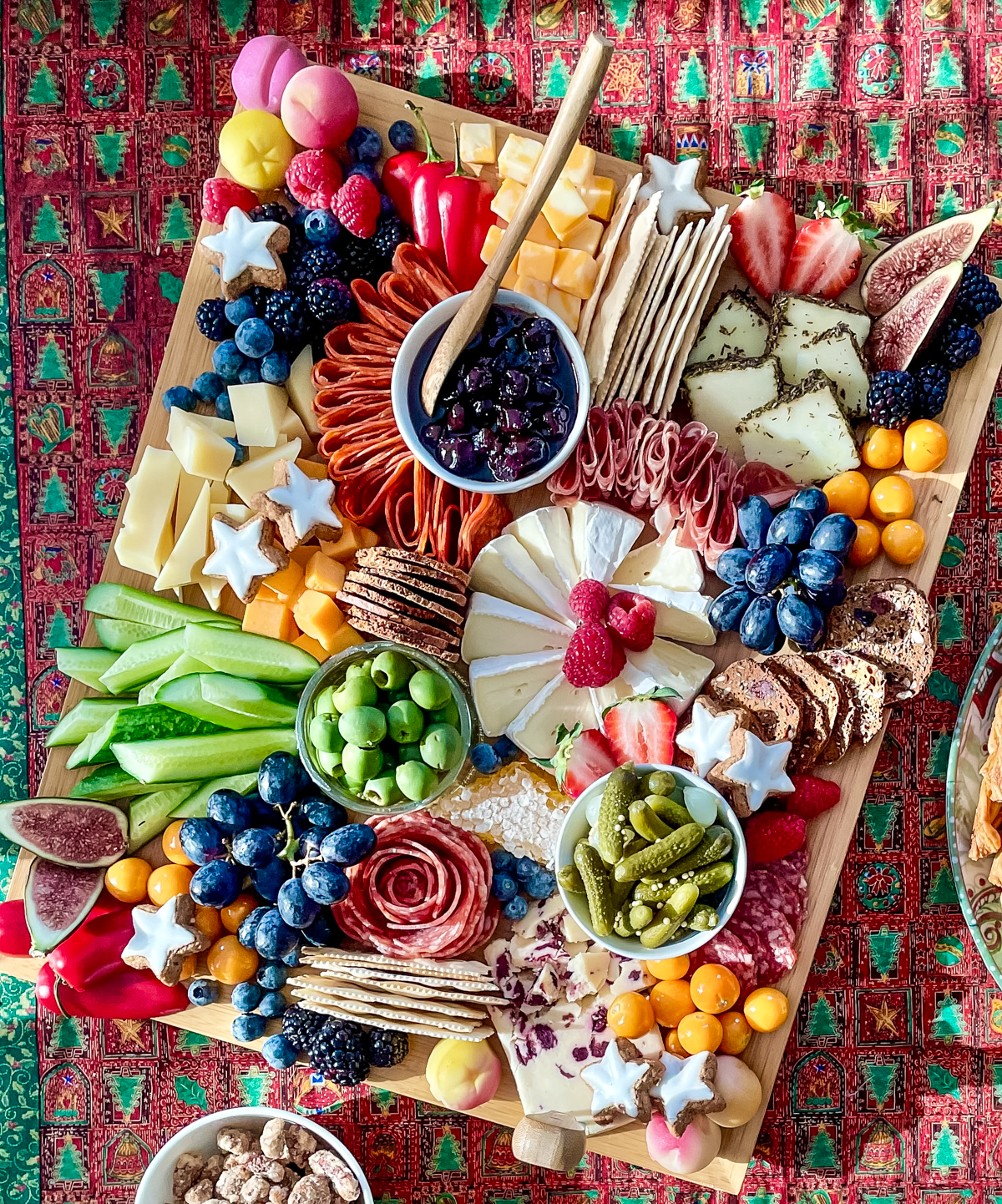 How to Make a Charcuterie Board | Charcuterie Board Ideas
